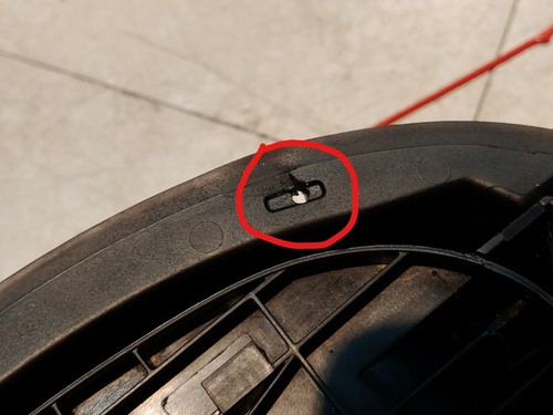 2013-2016 Maserati Quattroporte M156 Genuine Fuel Filler Neck Base ...