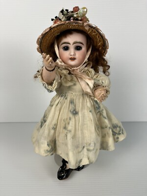 SFBJ Size 0 Depose Antique French Doll On Jumeau Body And Bisque Head ...
