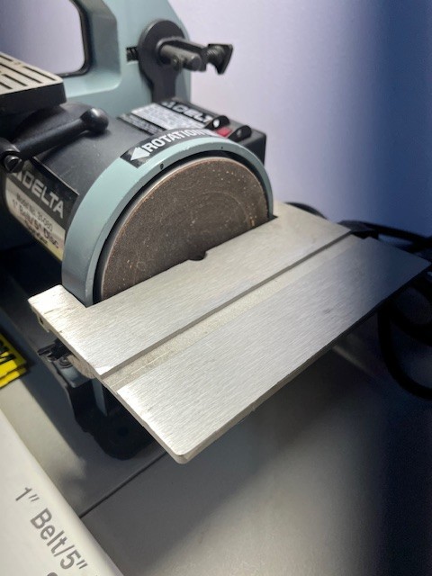 Delta Model 31-080 1" Belt / 5" Disc Sander. Excellent. Used one time ...
