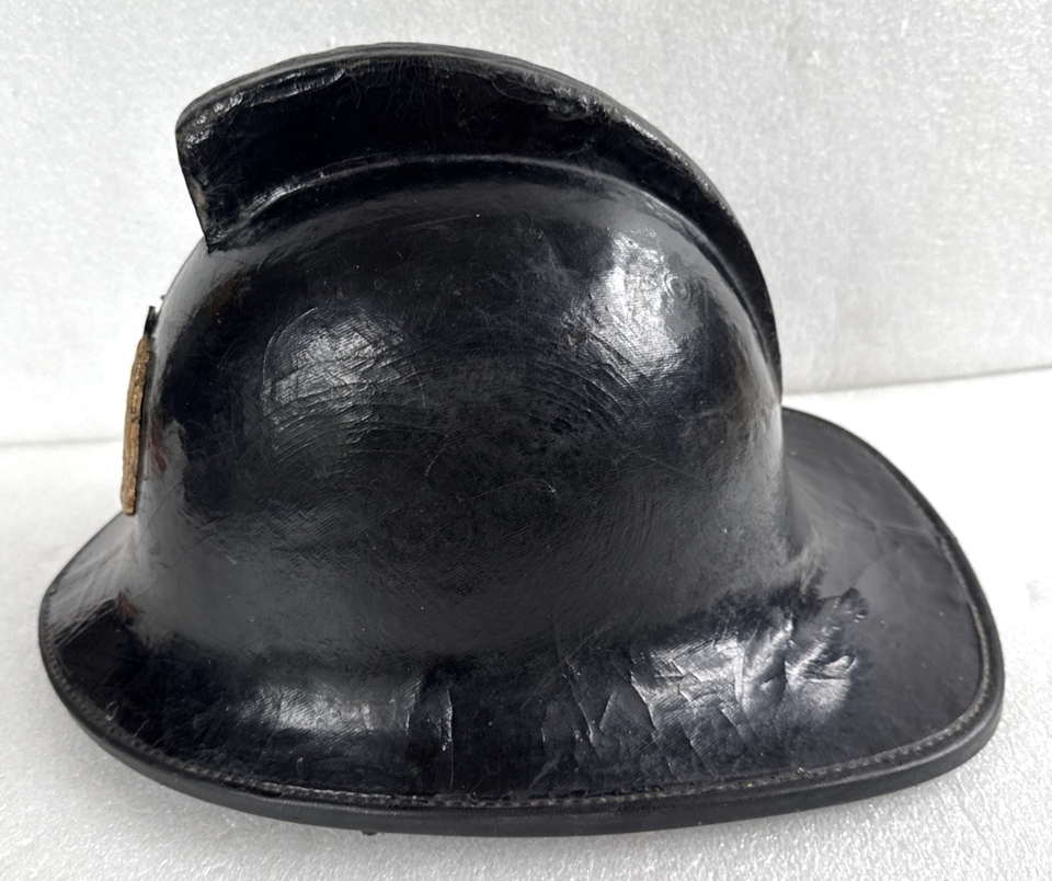 Dublin Fire Brigade - Obsolete 1974 Cromwell Arden Fireman's Helmet ...