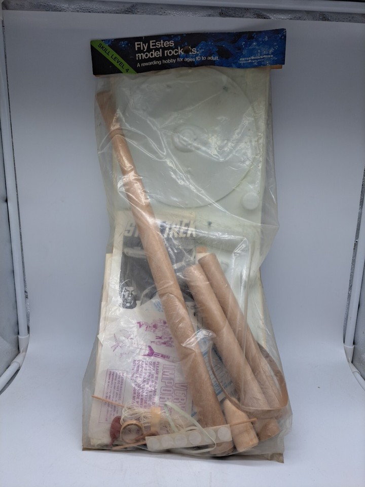 Vintage 1975 Estes Star Trek Starship Enterprise Flying Model Rocket ...