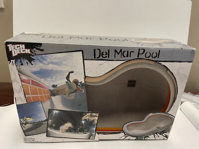 Tech Deck DEL MAR POOL Fingerboard Skate Park Bowl Playset 2009 Spin ...