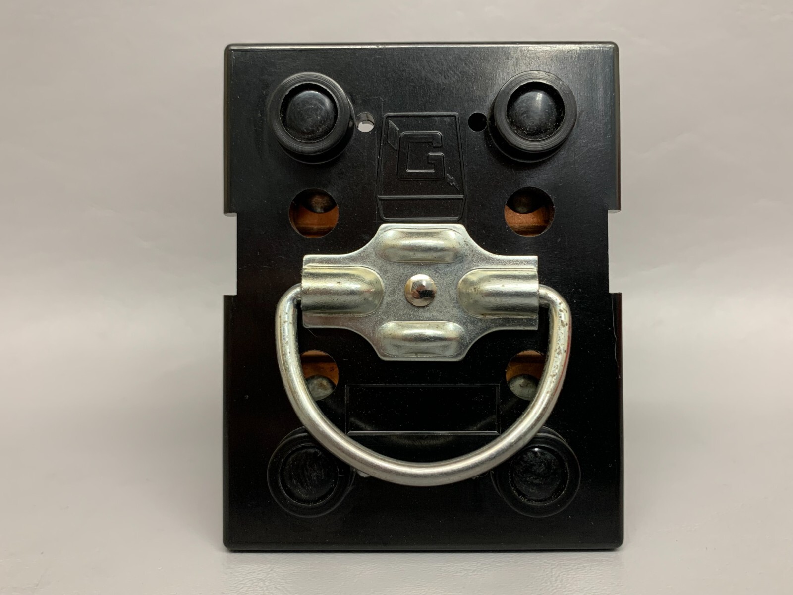 General Switch Pull Out Lid 30 Amp Small Fuse Holder Notch Split Bar AC ...