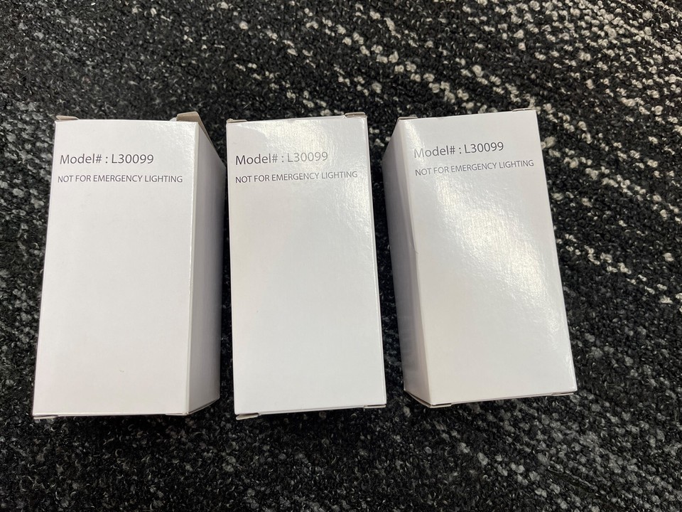 Lot Of 3 CFL 13 Watt Half Full Spiral Light Bulb 900 Lumens Standard ...