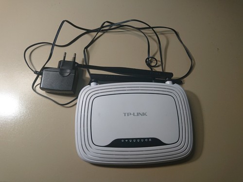 TP-Link TL-WR841N 300Mbit/s WLAN Router, 4-Port | eBay