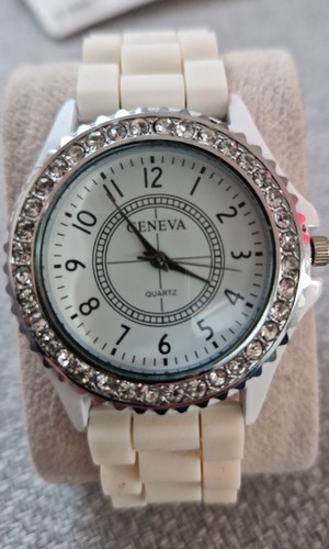 Womens Geneva Watch (New Battery) | eBay