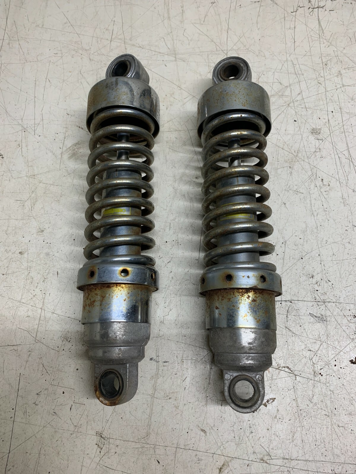 1985 - 1986 Honda VT1100C Shadow OEM Rear Shocks | eBay