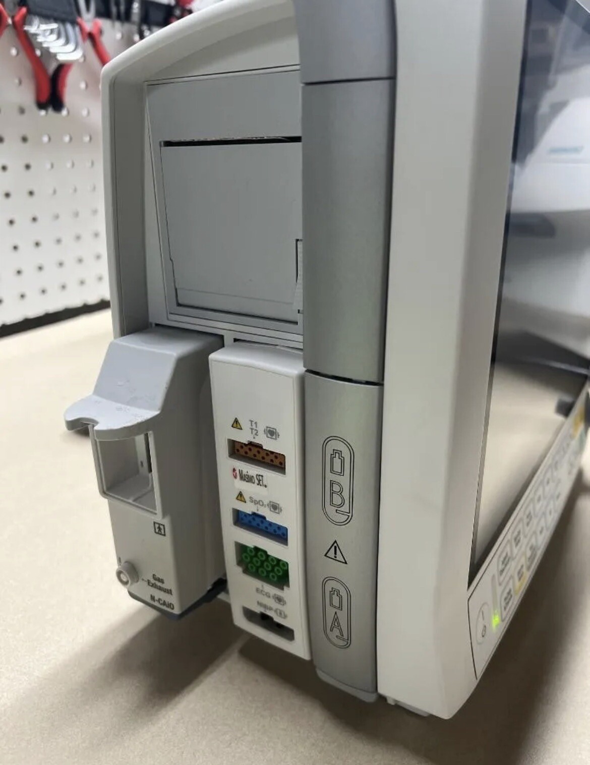 GE Avance CS2 Anesthesia Machine - GE B40 Monitor - Tec 7 Sevo ...