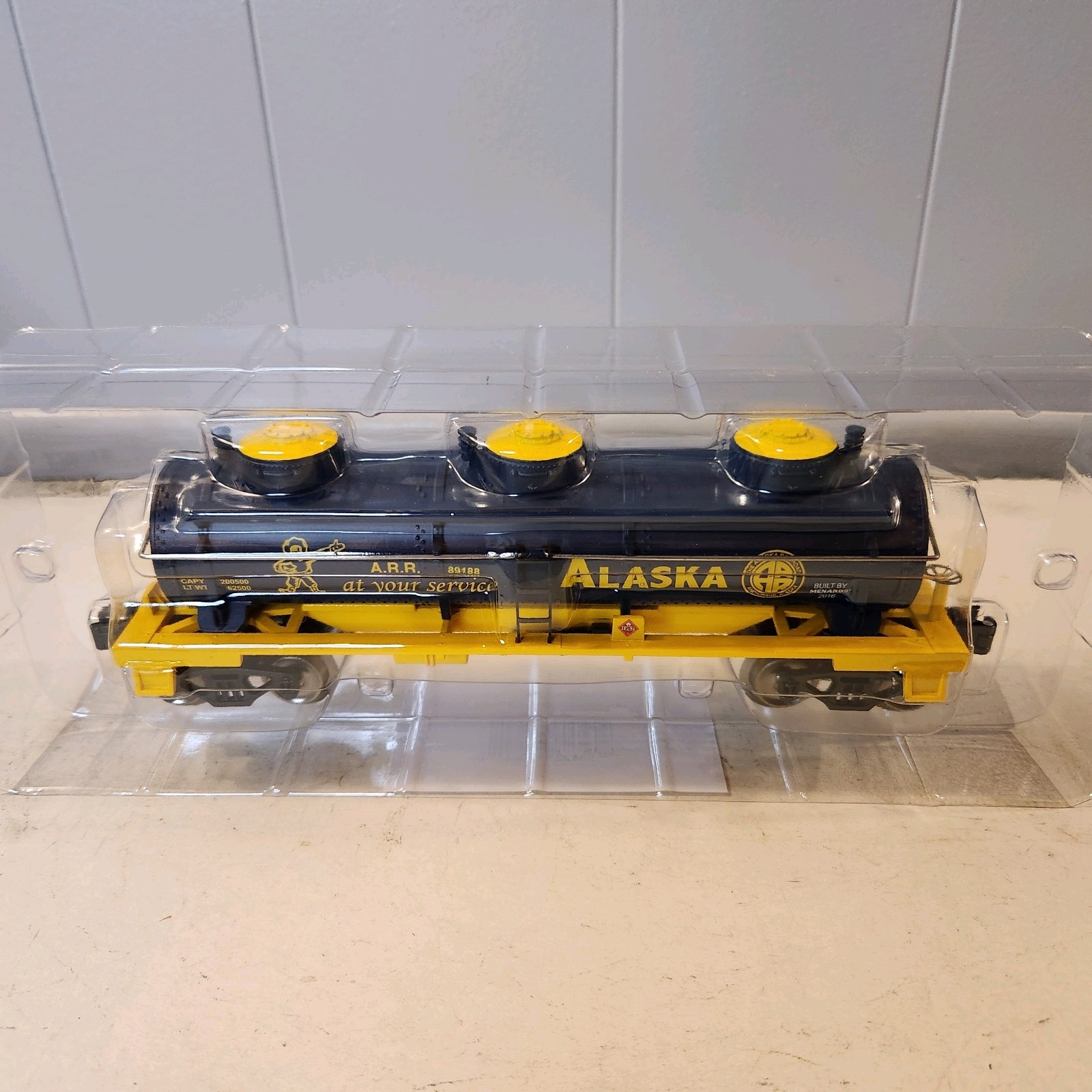 Menards O Gauge 279-3064 Alaska 3 Dome Tank Car - NEW | eBay
