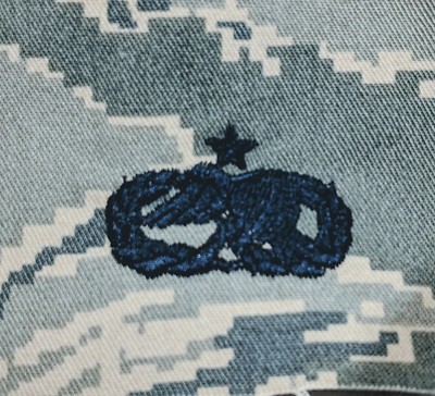 US AIR FORCE PATCH- 2 Senior Aircraft Maintenance Badges ABU material 7 ...