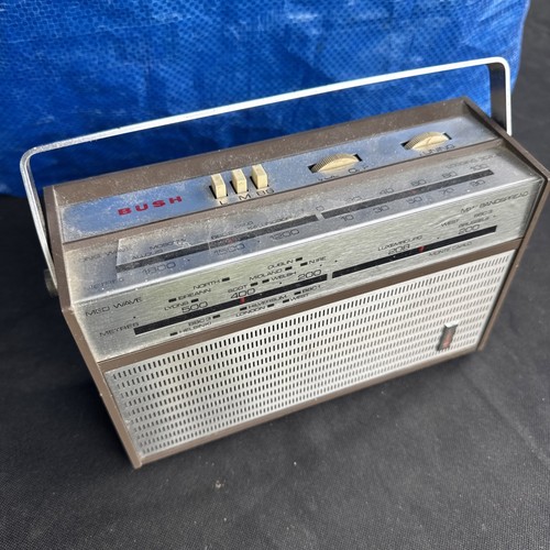 VINTAGE RADIO - BUSH TR146B Collectable Transistor Wideband Radio 1960s ...