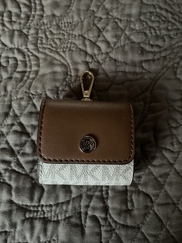 MICHAEL KORS COIN PURSE/KEYCHAIN/PURSE CHARM/APPLE AIR PODS/AIR PODS ...