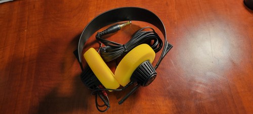 Sennheiser HD 414 Headphones 50th Anniversary Edition Studio Headphones ...