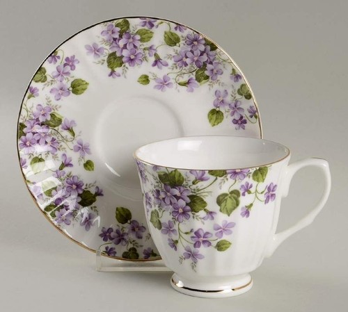 Grace Tea Ware Set of 2 Violets Design W/Gold Trim (2 Cups 2 Saucers ...