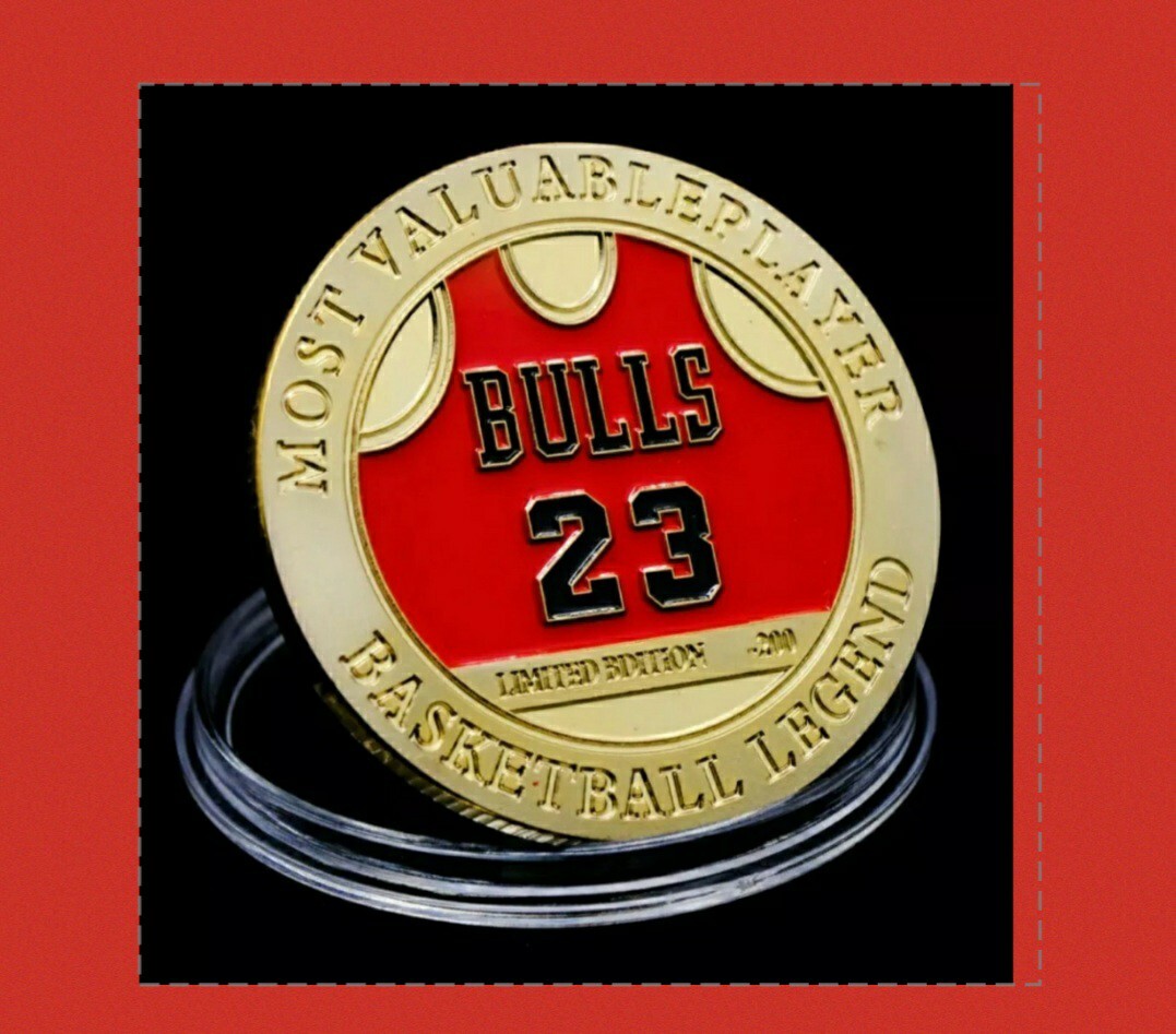 Basketball Legend Michael Jordan Chicago | Grelly UK