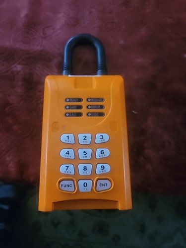 Untested SentriLock W9T-P10100 Sentri Lock Realtor Lockbox WITHOUT Card ...