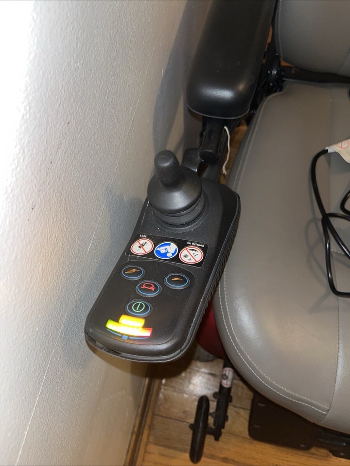 Pride Jet 3 Ultra Mobility Power Wheel Chair with charging cable | eBay