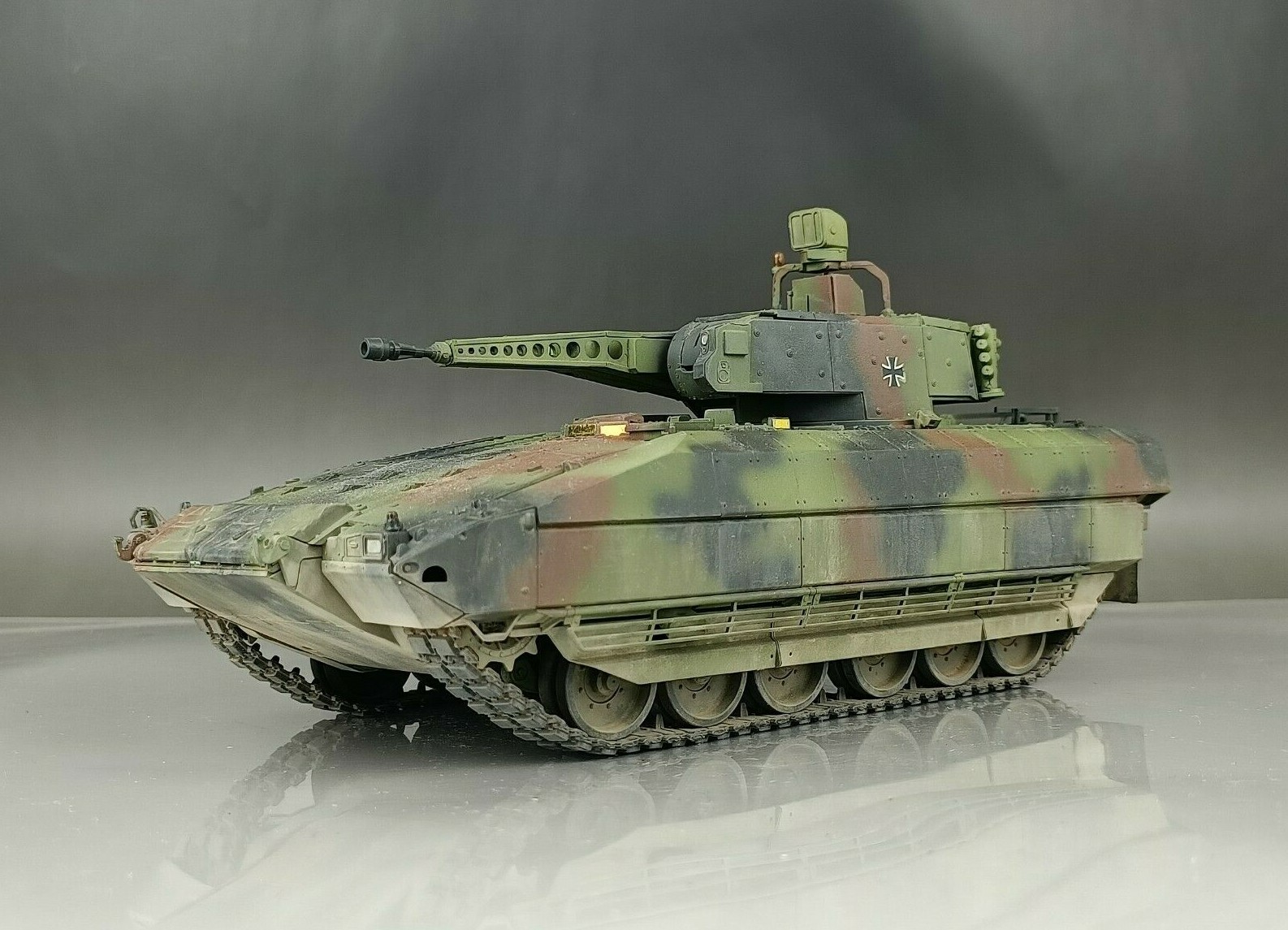 1/35 Built Modern German Schutzenpanzer PUMA APC Tank Model | eBay