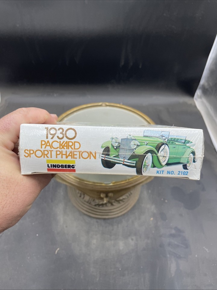 Lindberg 2102 1/32 Scale 1930 Packard Sport Phaeton Plastic Model Kit ...