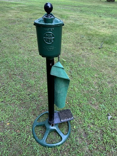 Used Par Aide MASTER Golf ball Washer with Stand & Cleat Cleaner ...