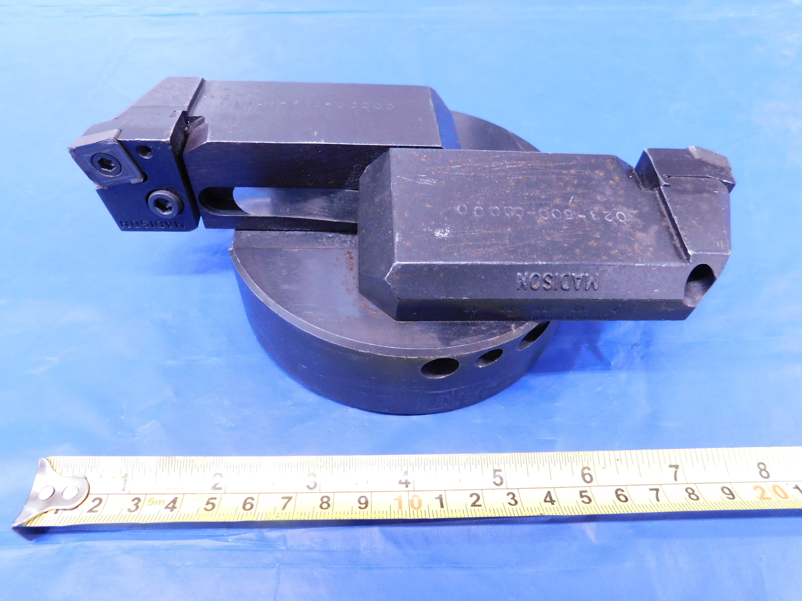 MADISON 3023-300-14500-P TWIN BORING HEAD CMNG ? INSERTS 148 - 225 MM ...