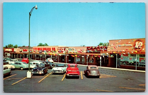 Wooster Ohio~Shopping Center~A & P Grocery~Woolworths~Classic Cars ...
