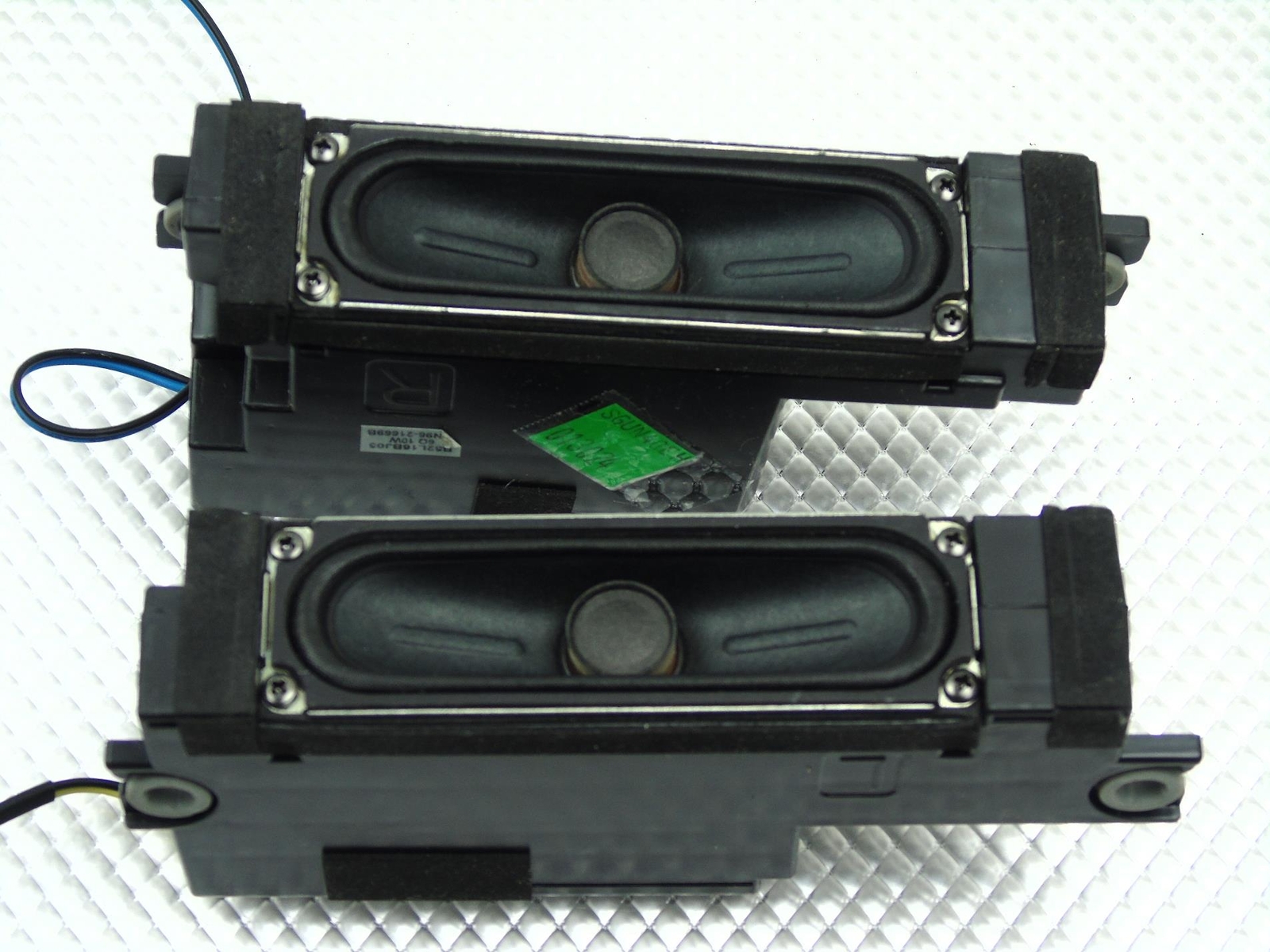 Samsung UN40EH5000FXZA 40" HD TV Speakers Speaker Set - BN96-21669B | eBay