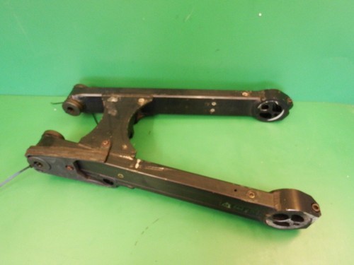 TRIUMPH SPEED TRIPLE DAYTONA SWING ARM BLACK SWINGARM 750 900 1200 #450 ...