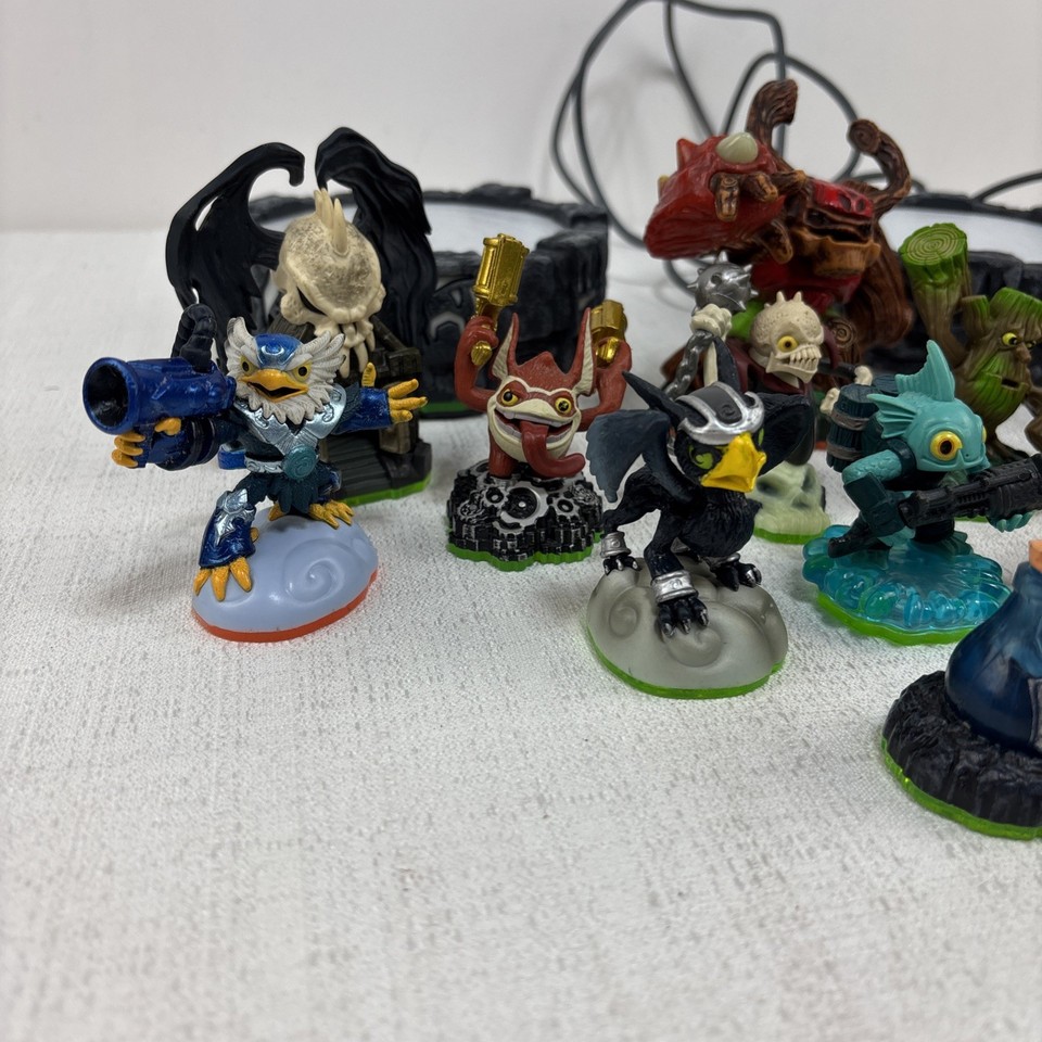 Skylanders Lot Bundle Game Figures 14 Figures With Portals | eBay