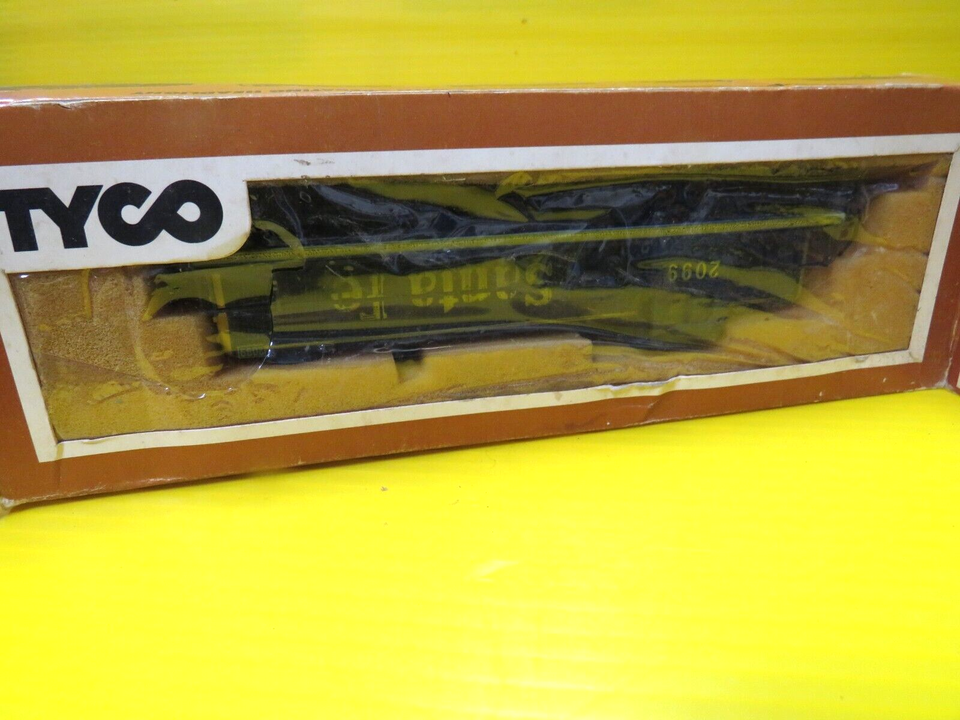 TRAIN CAR HO Scale AHM SANTA FE 2099 stored in a Tyco Box | eBay