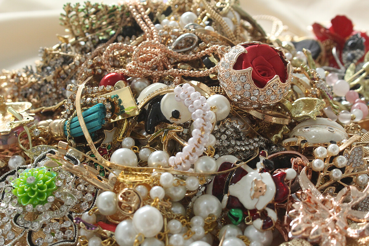 Jewelry Lot ALL Good Wear Resell Brooches Fashion NEW Modern 50 Pc NO ...