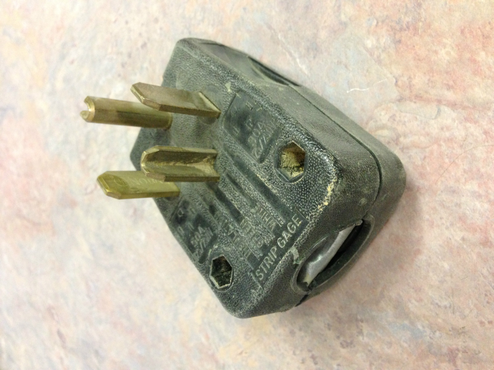 Leviton Angle Plug 50A 125-250V or 30A 125-250V | eBay