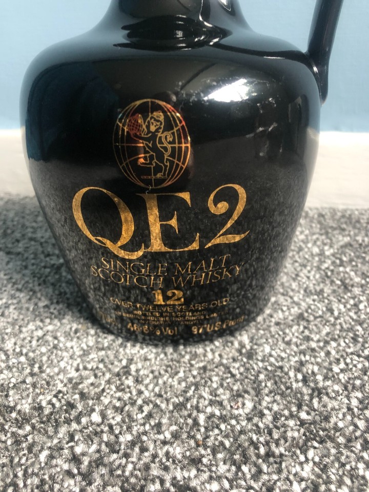 Collectable Empty QE2 Single Malt Scotch Whisky Decanter with Stopper ...