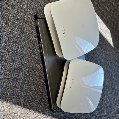 NETGEAR - Prosafe WNAP320 Router/Controller and 4 Access point routers ...