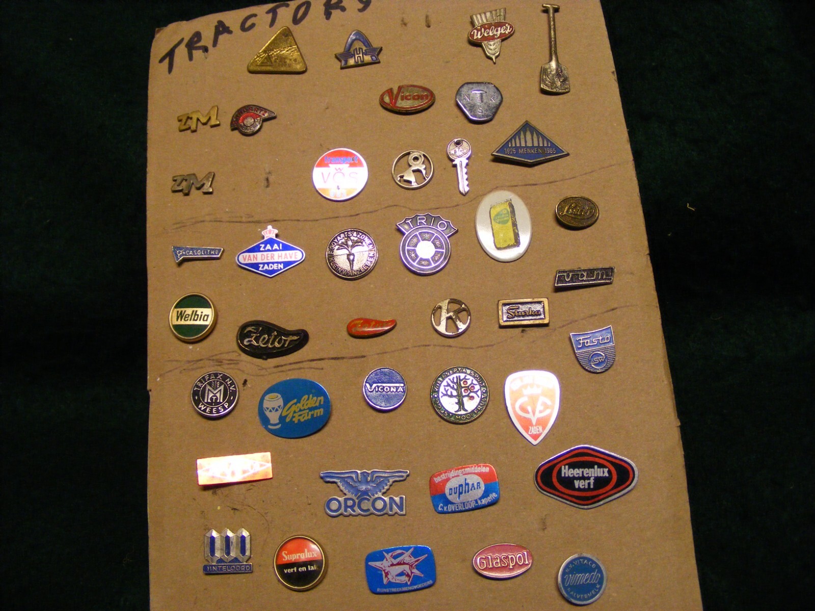 TRACTOR pin badges collection..Lot of 40 different European badges,prob ...