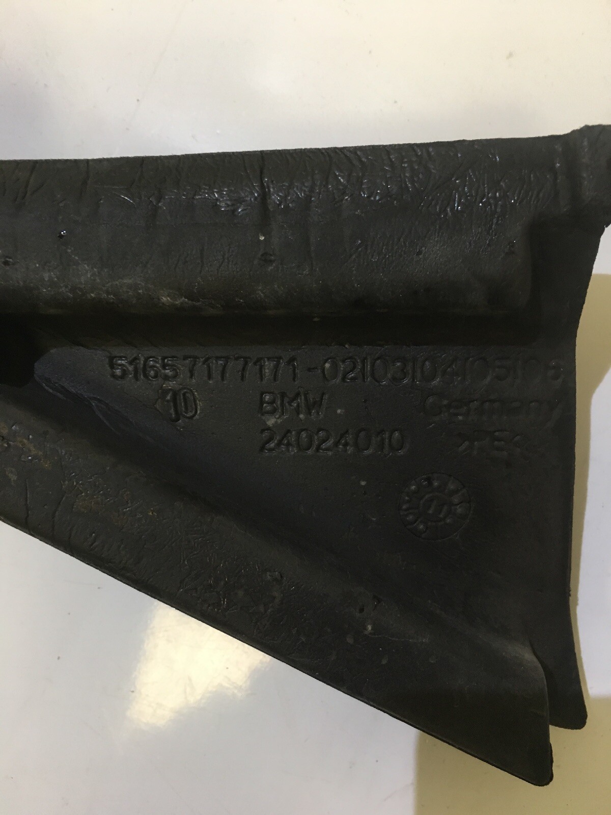 BMW X5 Front Left Fender Side Panel Sealing 51657177171 7177171 NEW ...