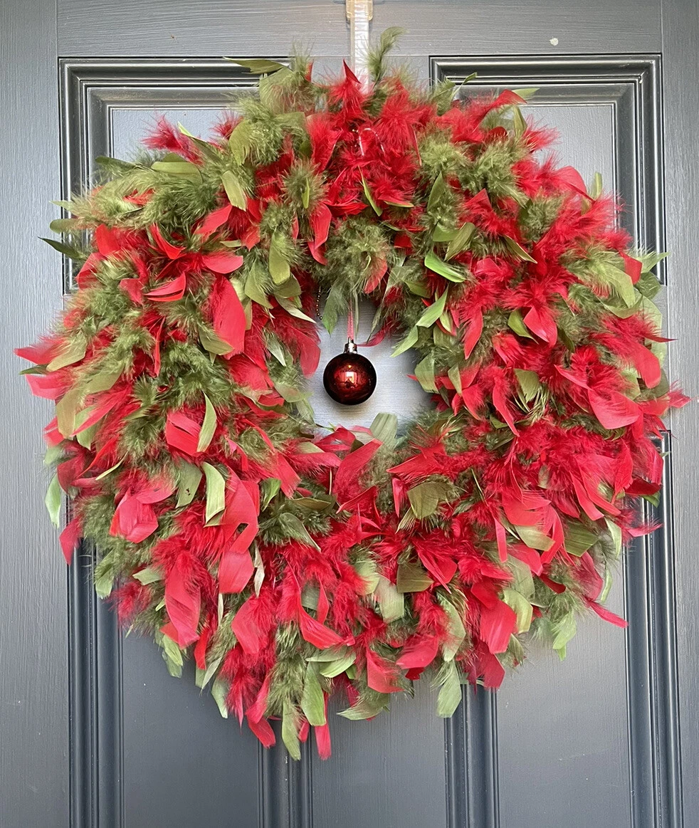 Beautiful White Christmas Wreaths
