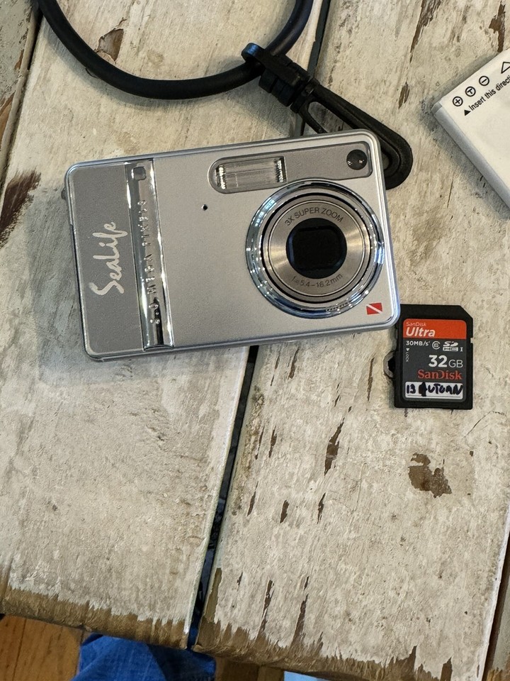 SeaLife ReefMaster DC500 Underwater Camera/Case Digital Flash Cradle ...