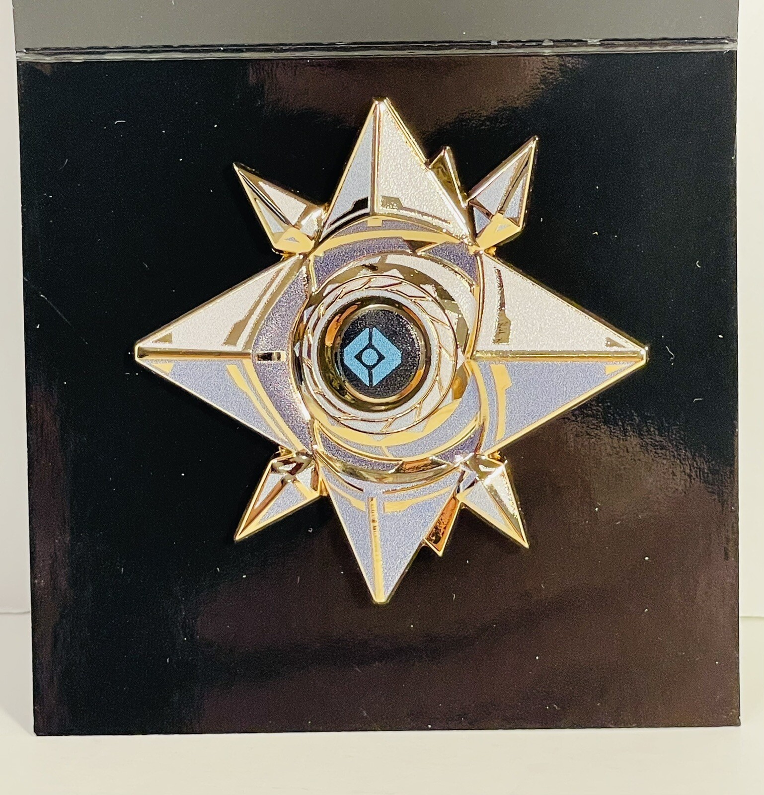 Bungie Destiny 2 Armory Series 3 Sagira Ghost Shell Pin - No Emblem ...