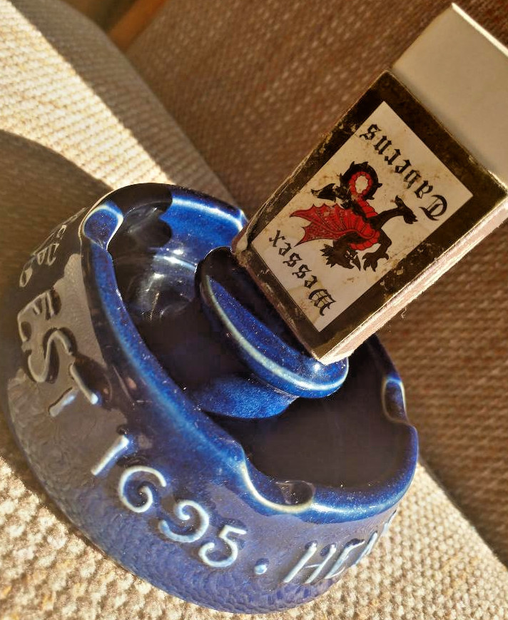 ROYAL DOULTON MATCH BOX HOLDER "HENEKEYS OLD WIND HOUSE" CIRCA 1900 ...