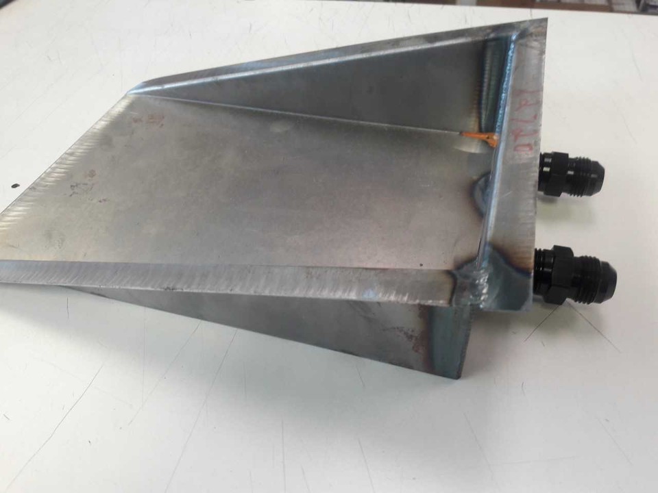 Competition 4041 Fuel Tank Sump Kit | Two 1/2" NPT Weld Bungs -6AN ...