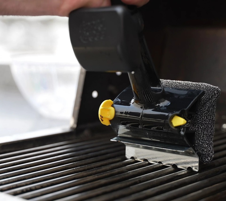 Scrub Daddy BBQ Daddy Grill Brush w/ 2 BBQ Daddy Refill Heads | eBay