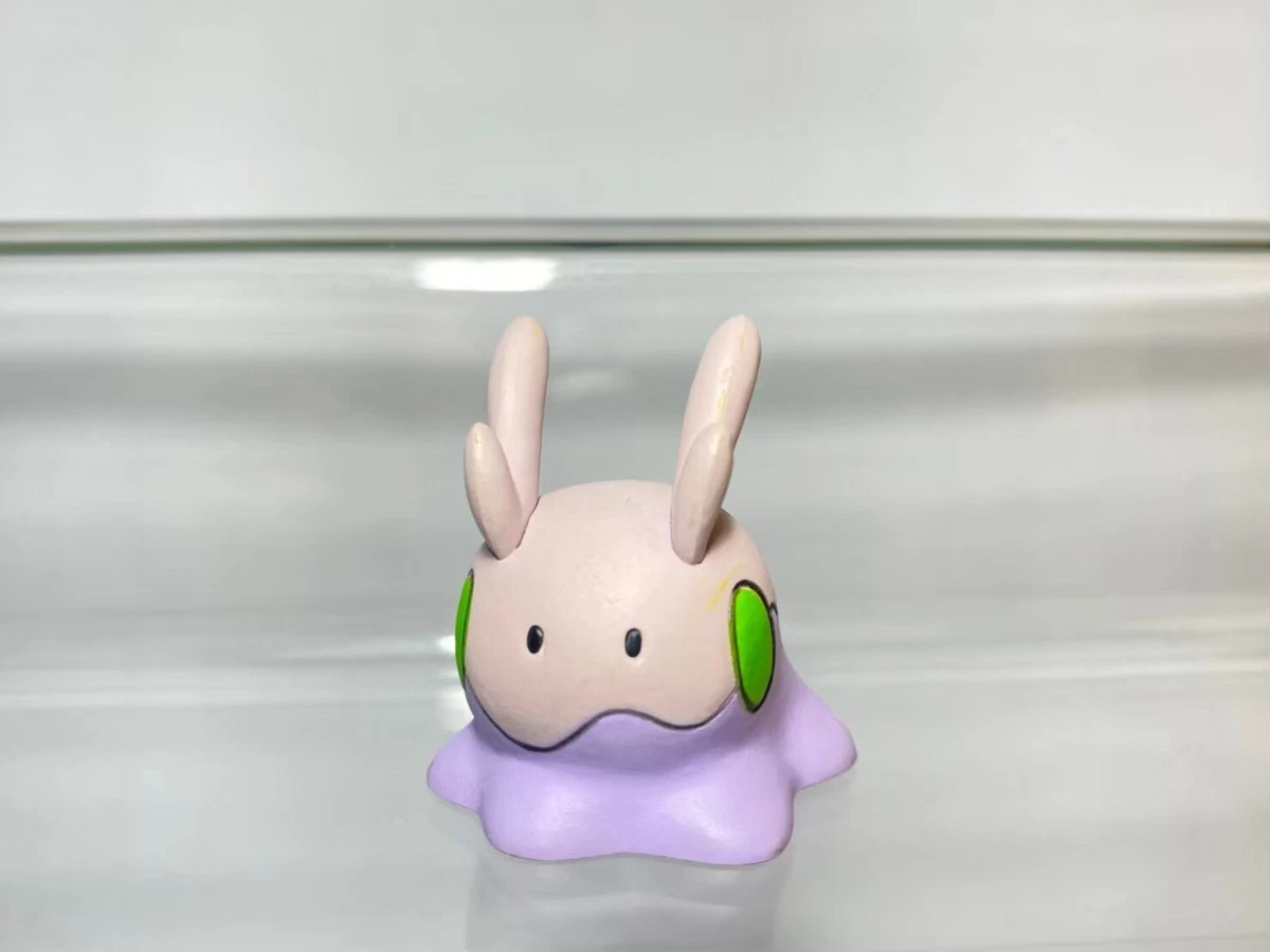 Goomy Figure