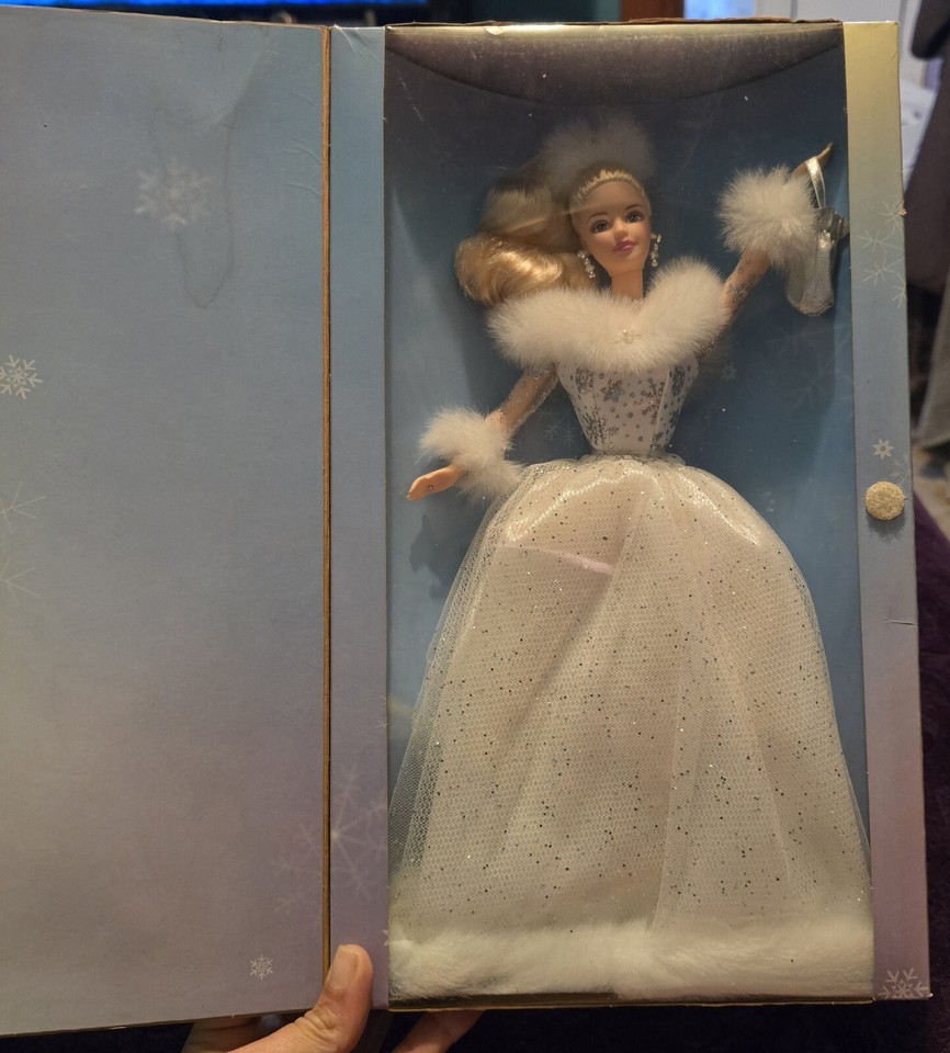 2002 Winter's Reflection Special Edition Barbie by Mattel New in Box ...