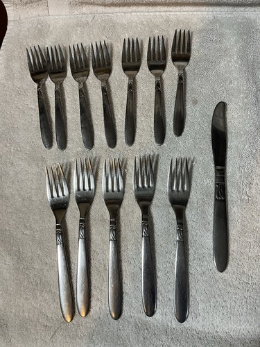 13 Pcs International CREATION I Stainless Flatware 7 Salad 5 Dinner ...