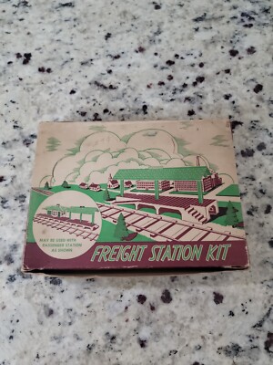 Bachmann Plasticville RS-8 Freight Train Stations Model Kit P1f | eBay