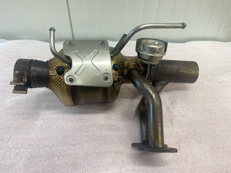 Ferrari F8, Rechts Gpf , Auspuff, P/N 900537 | eBay.de