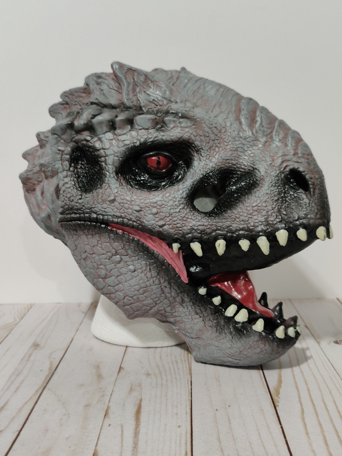Universal Studios Jurassic World Park Dinosaur Mask H… - Gem