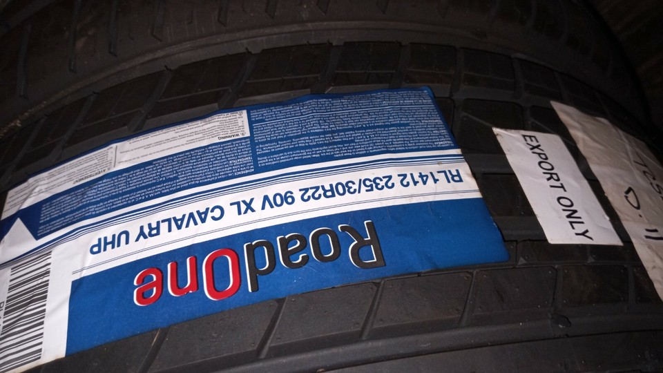 235/30/22 roadone tires | eBay