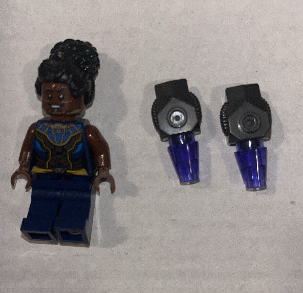 Lego Marvel Black Panther Shuri Minifigure With Vibranium Gauntlets | eBay